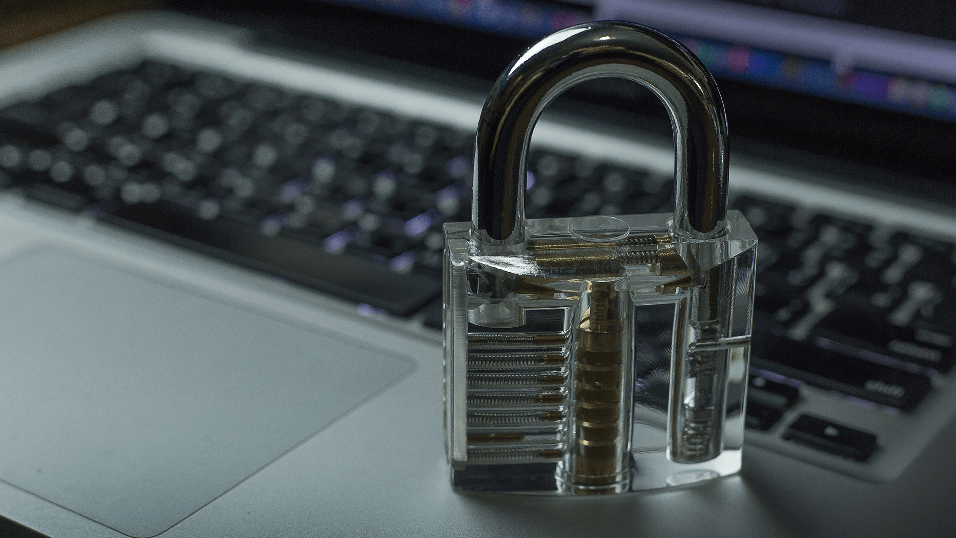 10 věcí, které zvážit při výběru správce hesel - Dvojklik